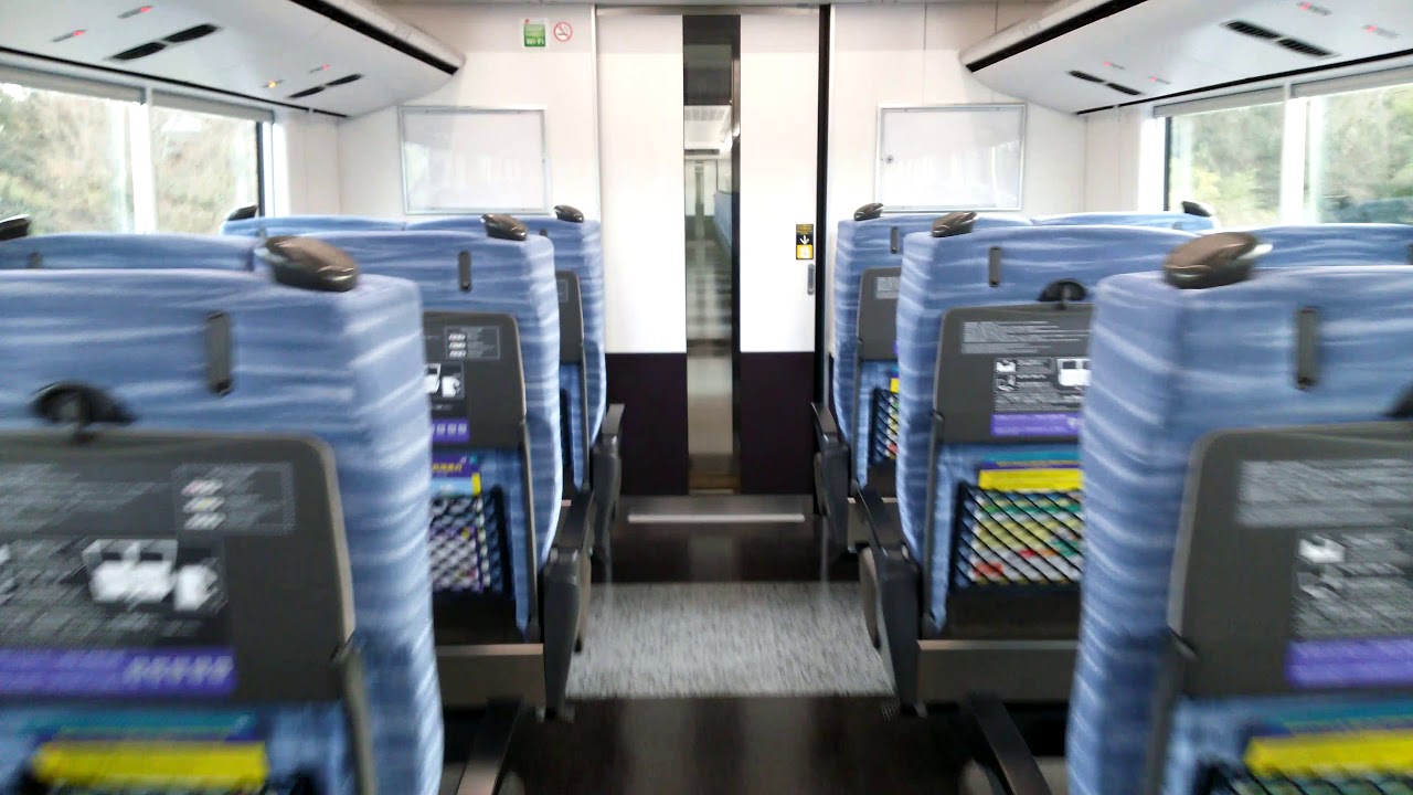 E353系 車内 - YouTube
