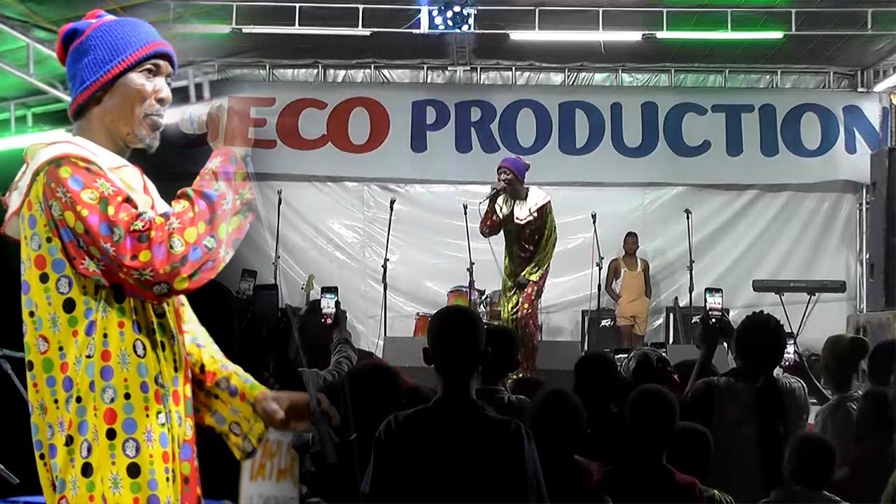 HUMOUR CONGOLAIS 2023 / ESOBE LIVE _ ABUKI STADE DIOKAS KASANGULU - YouTube