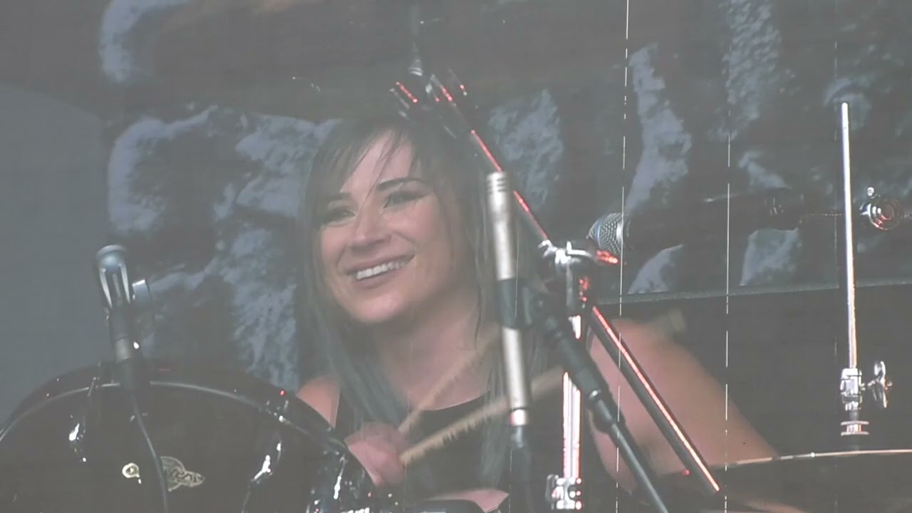 Skillet Feel Invincible Live At Download Festival 12 6 2022 Youtube