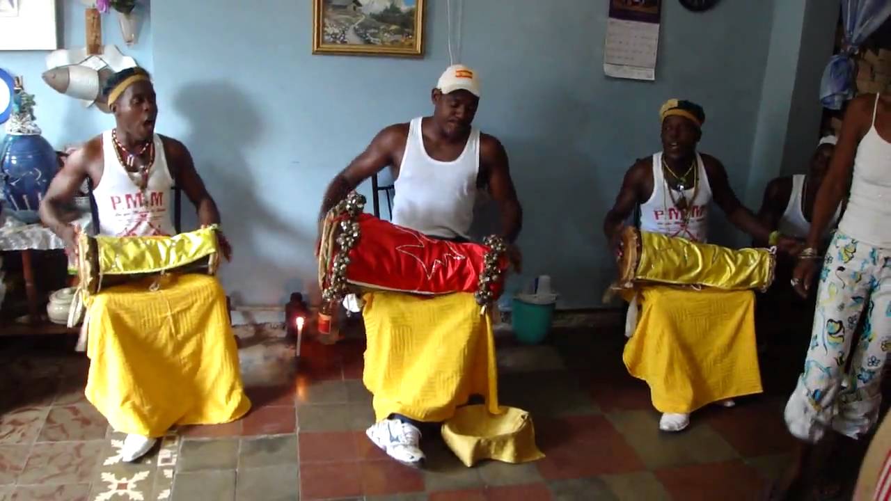 Santiago de Cuba - Tambor en casa de Marisa - 20 de Junio 2010 - YouTube
