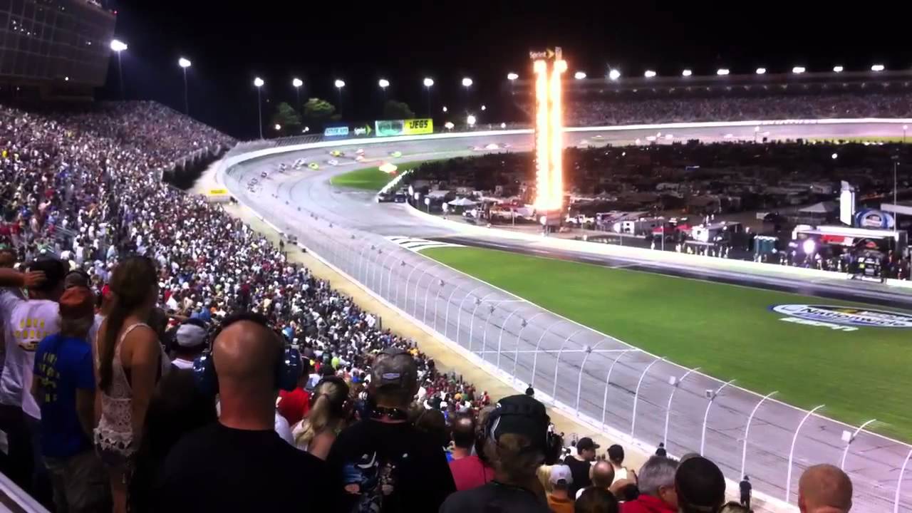 Green, White, Checker Finish NASCAR Sprint Cup Series Advocare 500 ...