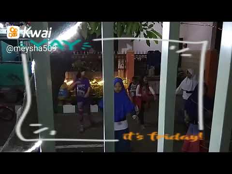 Ngintip ponakan dulu