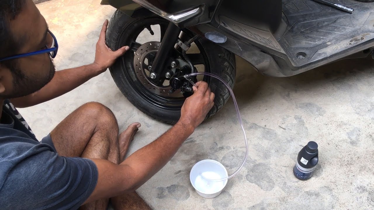 Suzuki Burgman Brake fluid Bleeding Important Information. - YouTube