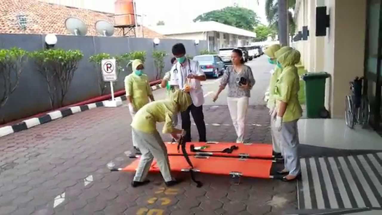 Simulasi Code Brown emergency external unit UGD RS Awal Bros Tangerang ...