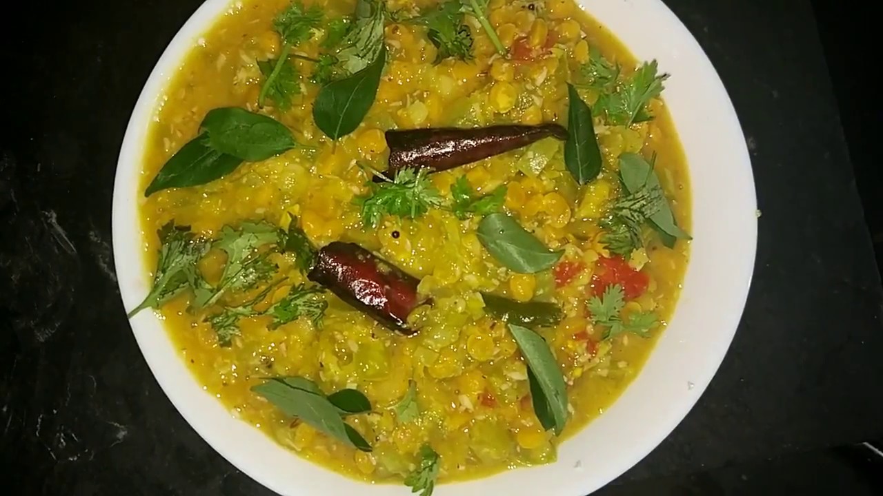 easy Snake Gourd Stir Fry/Pudalankai koottu/south indian style - YouTube