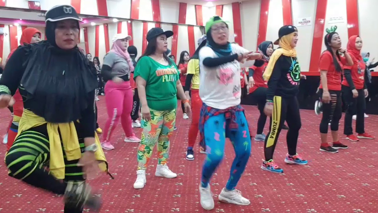 Aerobic/Halogen Hotel/Merauke Papua - YouTube