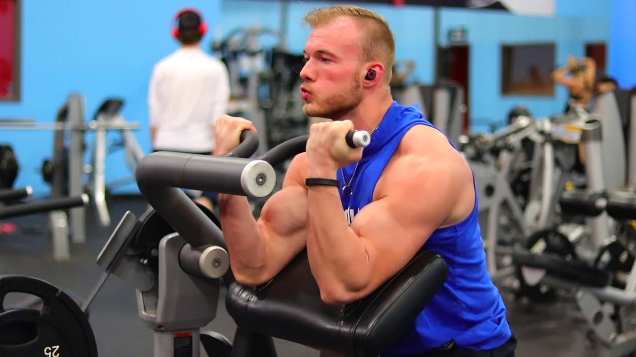 Killer Arm Workout with Magnum Athlete Elijah Wright - YouTube