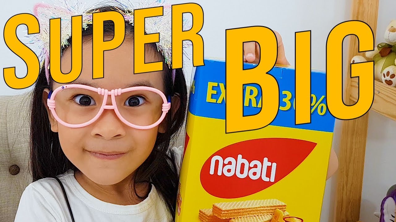 SUPER BIG SNACK || Happy Holidays - YouTube