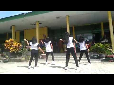Dance black pink SMA N. 1 TORUE