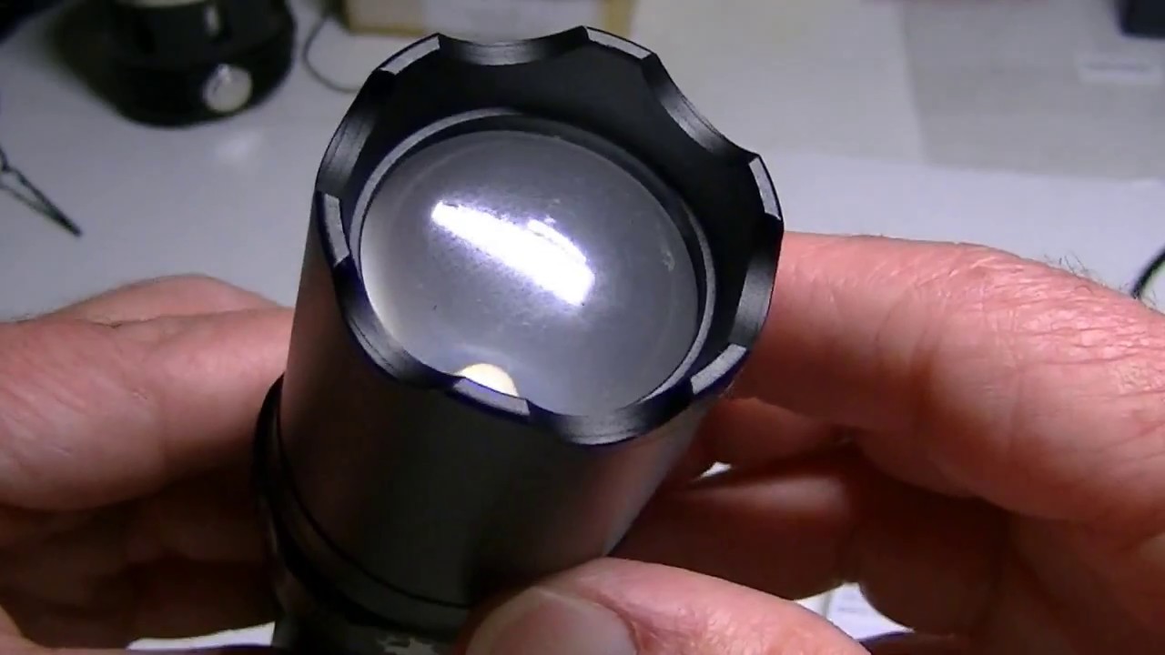 "LE" USB Rechargeable (focusing head) "Budget" Flashlight. 1000 lumens ...