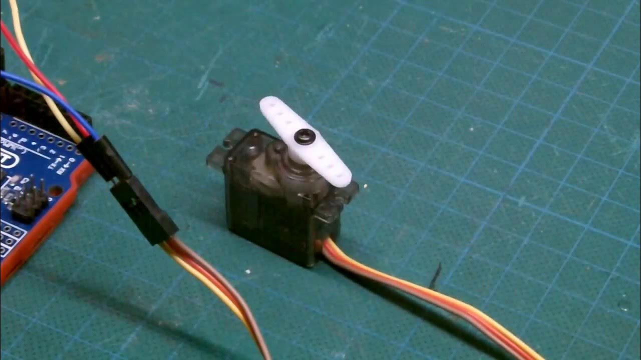 Arduino steuert einen Servo Motor - YouTube
