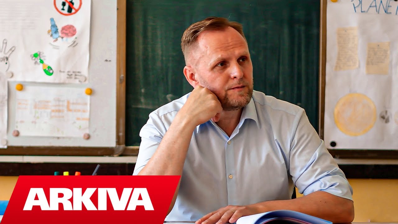 Valon Islamaj - Mësuesi im, Heroi im (Official Video) - YouTube