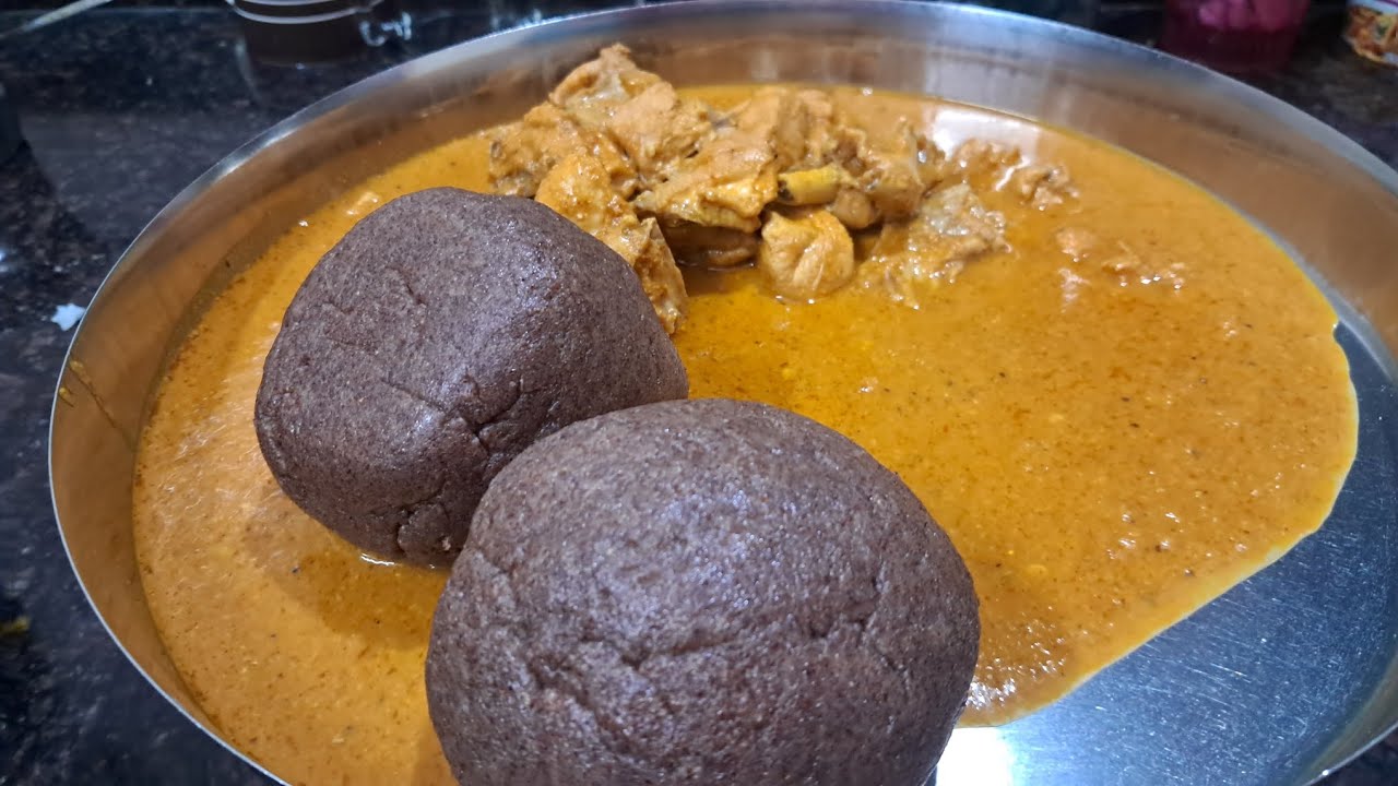 ರಾಗಿಮುದ್ದೆ ಚಿಕ್ಕನ್ ಸಾರು......Ragi Mudde Chicken Curry..... - YouTube