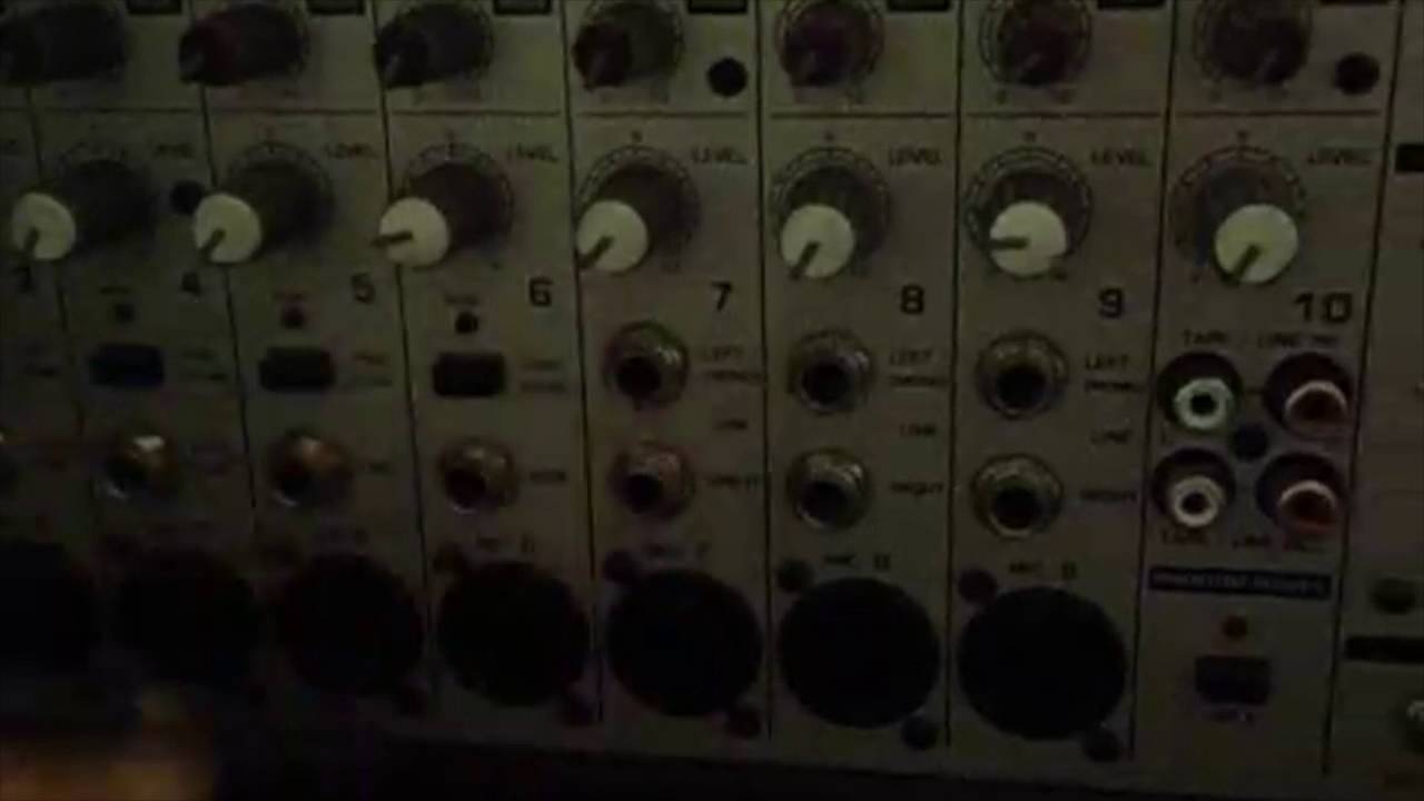 review:Berhinger PMX2000 powered mixer!! - YouTube