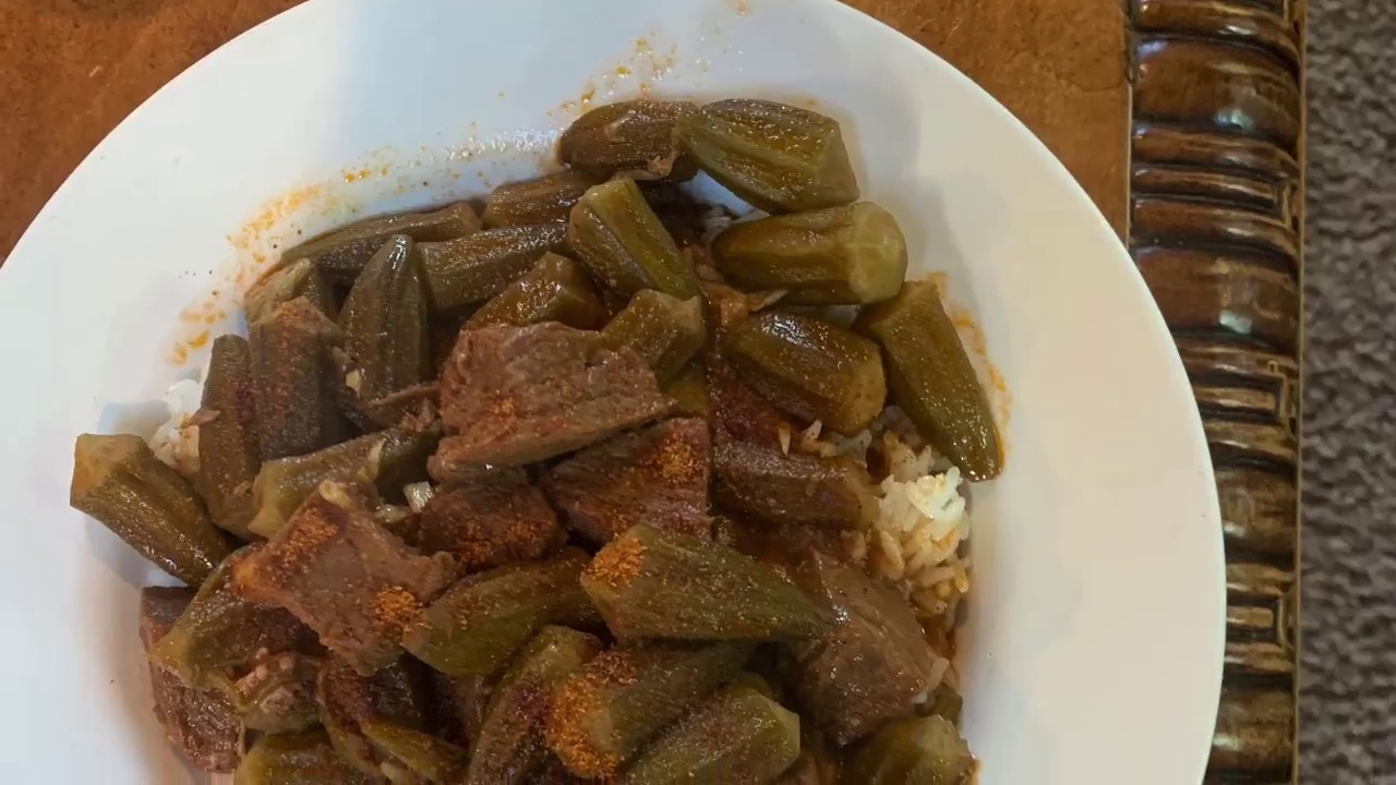 Okra Beef Stew With Rice(باميه ورز) - YouTube