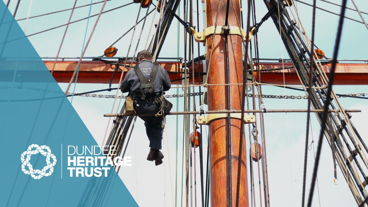 Traditional Rigging Repairs on RRS Discovery - YouTube