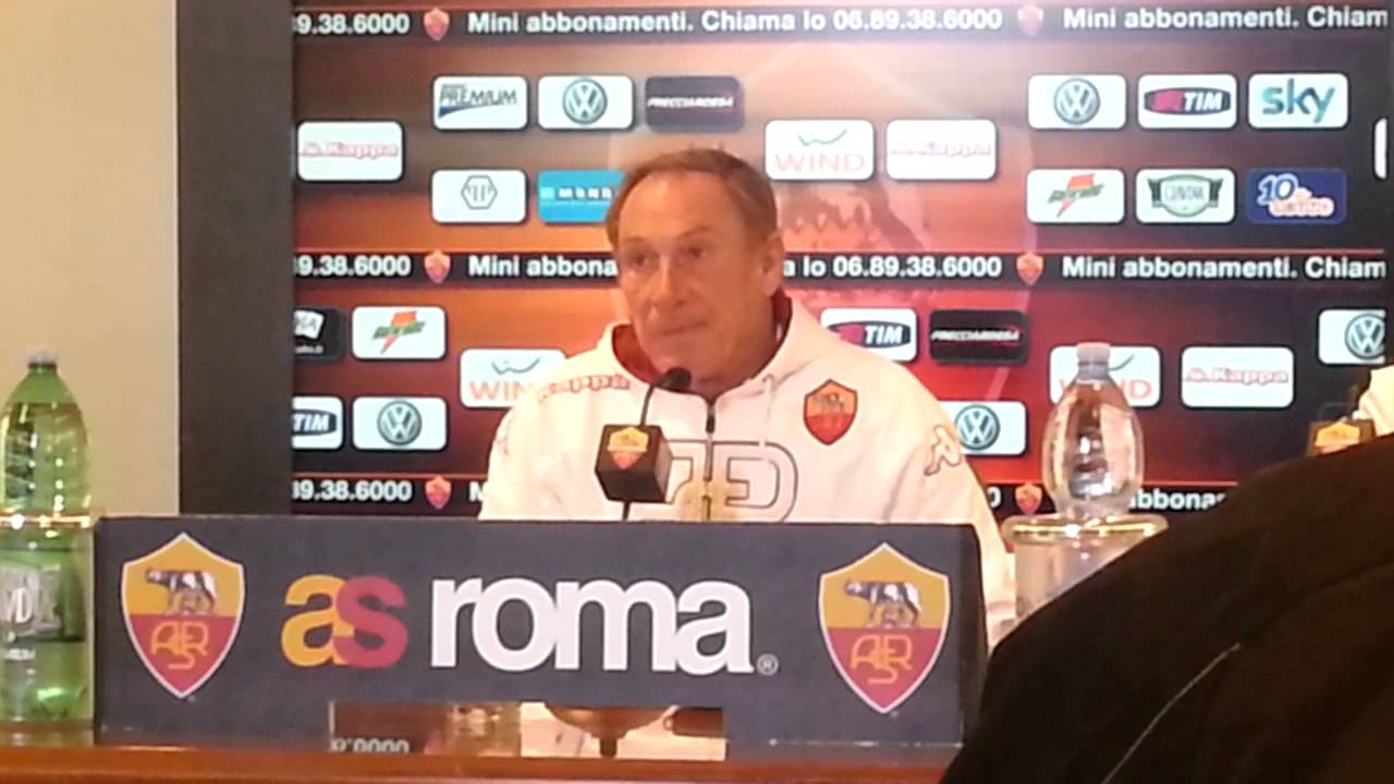 LAROMA24.IT - Zeman parla del Milan. Conferenza stampa 21.12.12 - YouTube