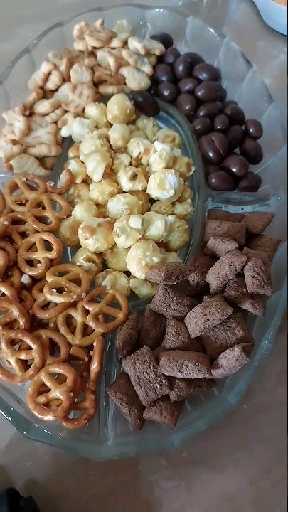 سناكس مقرمشه من ابو عوف - filling platter with crunchy snacks 😋 👌 - YouTube