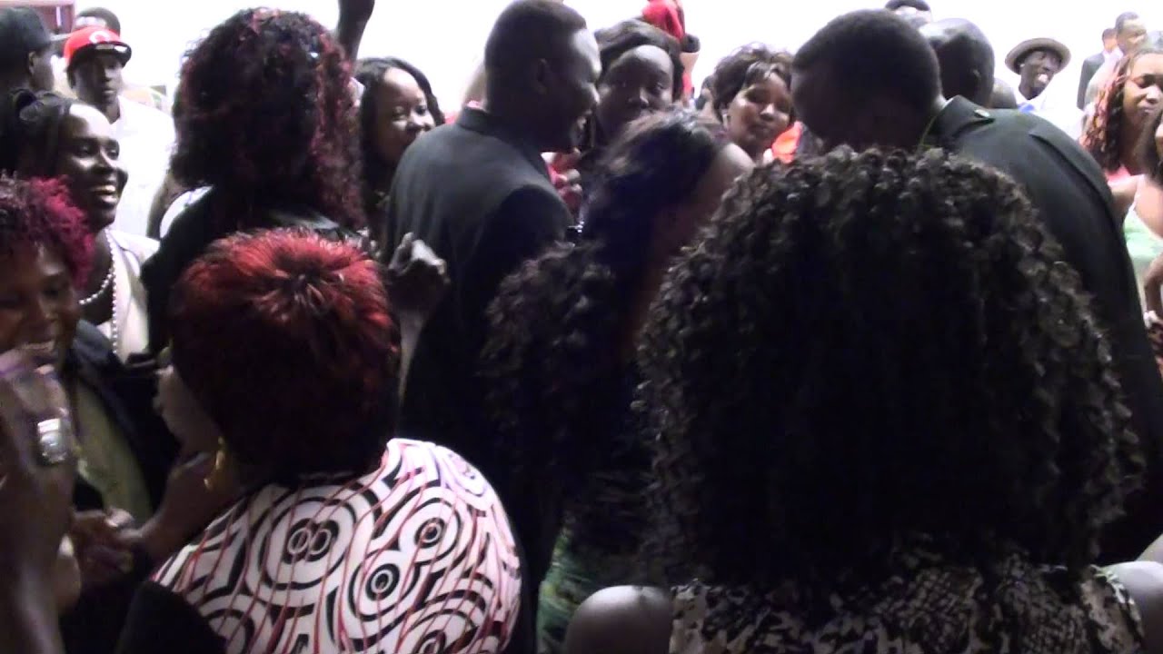 Abang Deng Deng and Nyankol Mathiang 's wedding 8 - YouTube