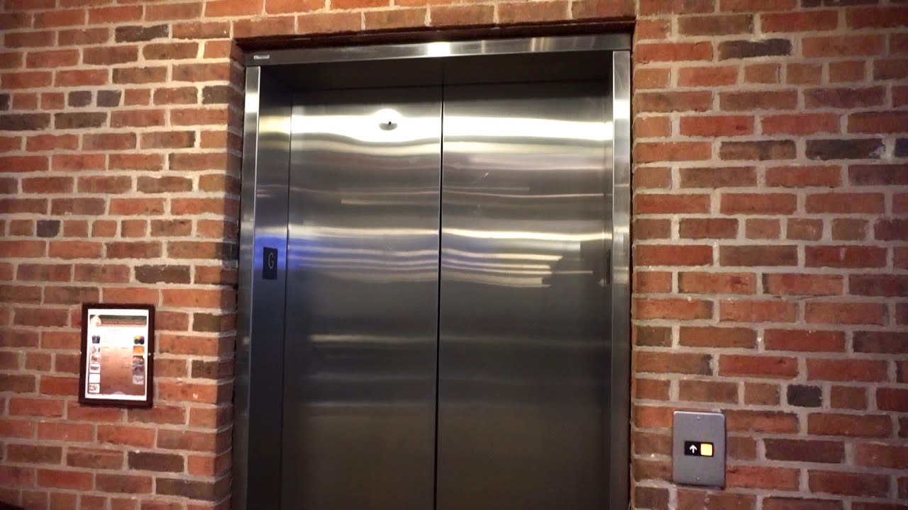 2004 OTIS Series 1 hydraulic elevator (5 stops) @ American Tobacco ...