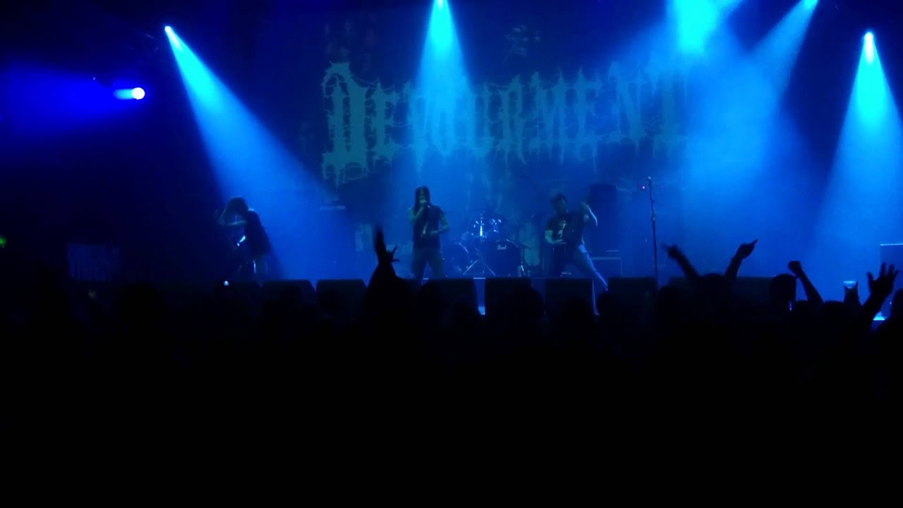 Devourment - Devour The Damned (Live @ Neurotic Deathfest 2015) - YouTube