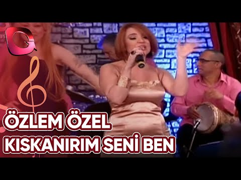 ÖZLEM ÖZEL CANLI SESLENDİRİYOR KISKANIRIM SENİ BEN TARİH:25.01.2012