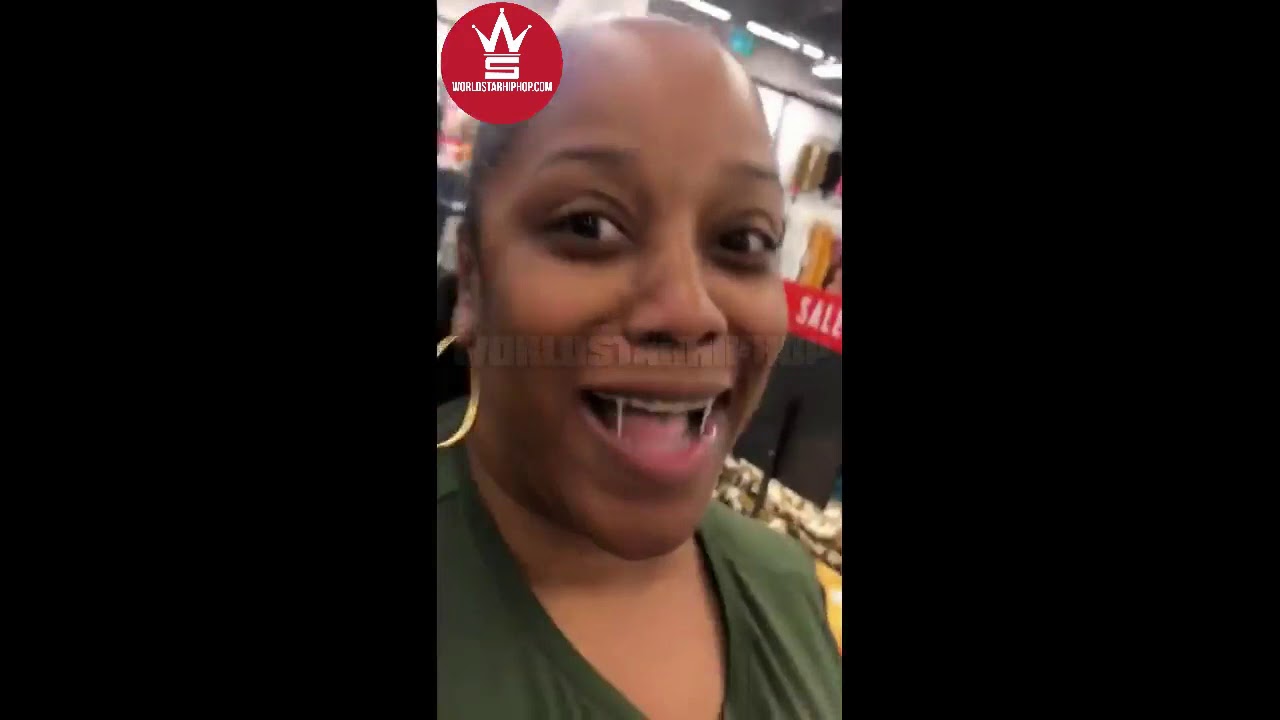 Old Navy Employee Accuses Woman of Stealing - YouTube