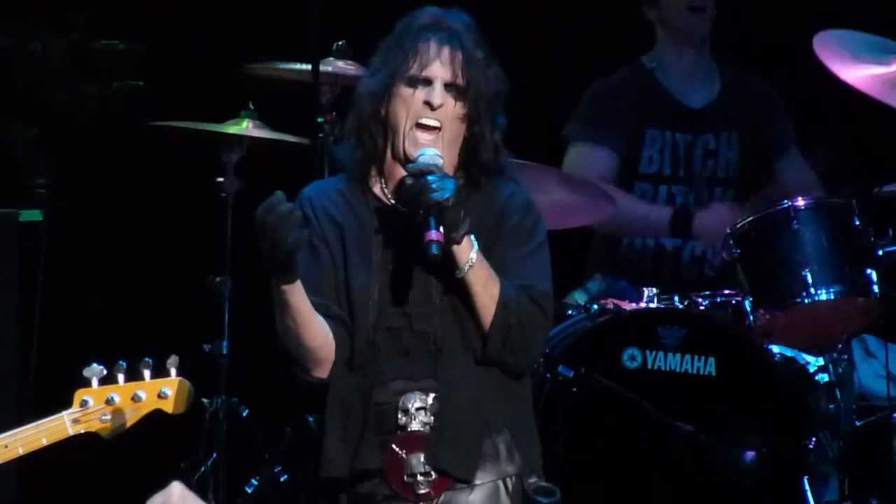 Alice Cooper - Elected - Phoenix, AZ 12/17/2011 Christmas Pudding - YouTube