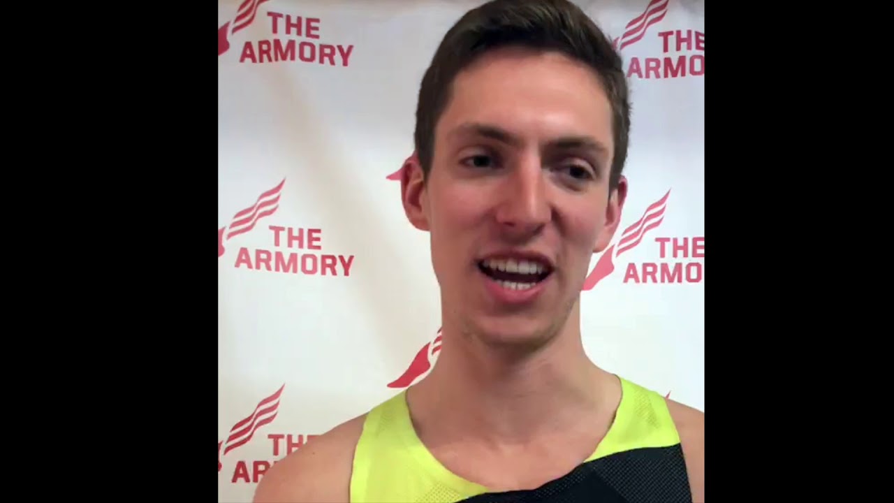 Wynne sets World Record in 4 x Mile - YouTube