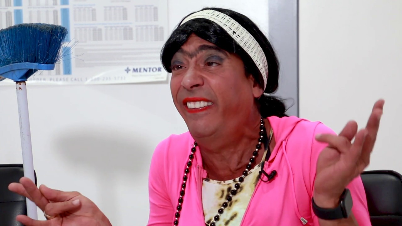 Mechy y el concurso de belleza - YouTube