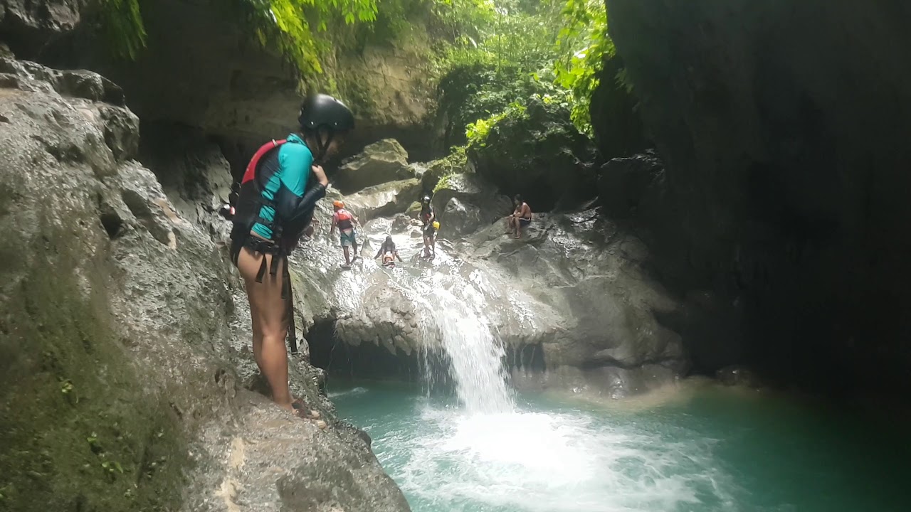 Cliff Jumping at Kawasan Waterfalls - YouTube