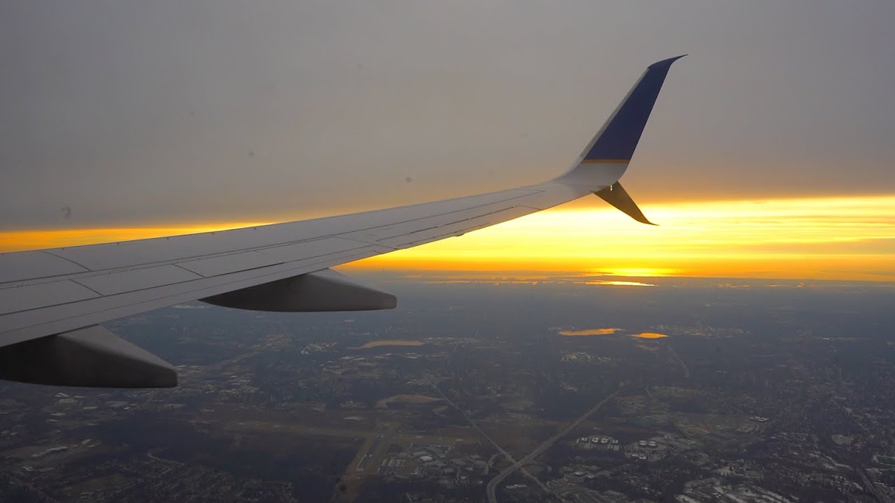 Sunrise Landing – United Airlines 737-924ER – Newark EWR – N75425 - YouTube
