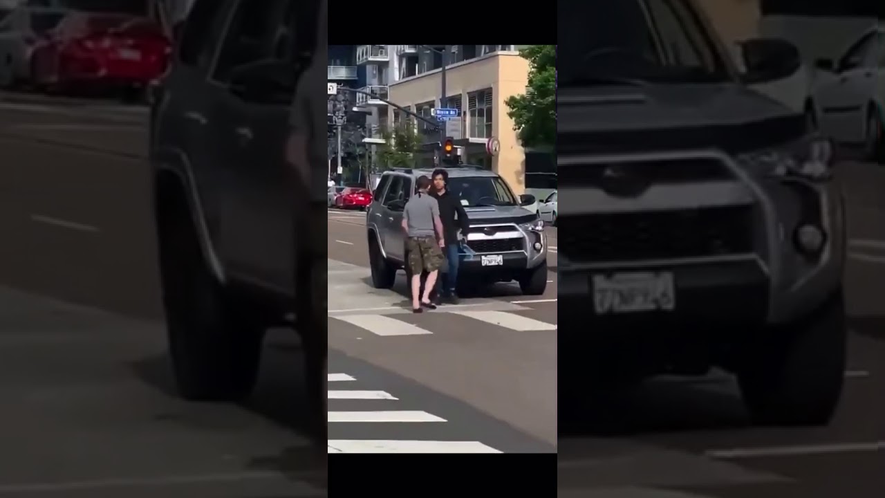 Bully gets what he deserves out on the street - YouTube