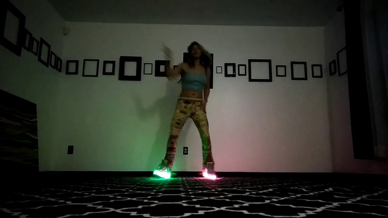 First electro shuffle in led platform shoes - YouTube