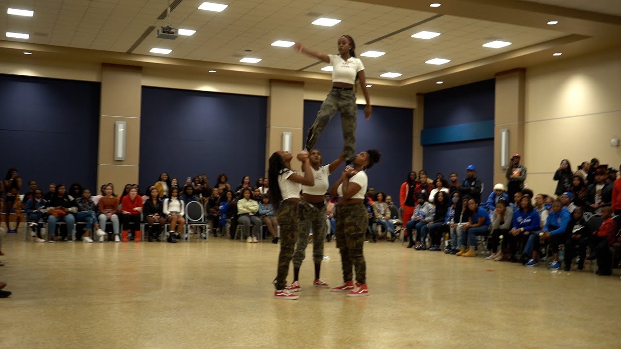 University of Toledo Stroll Off - YouTube