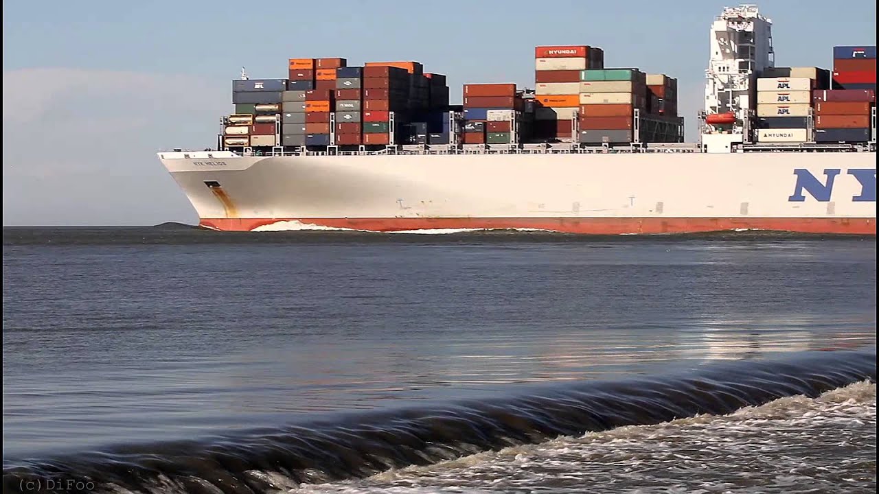 NYK HELIOS - Elbe höhe Otterndorf - YouTube
