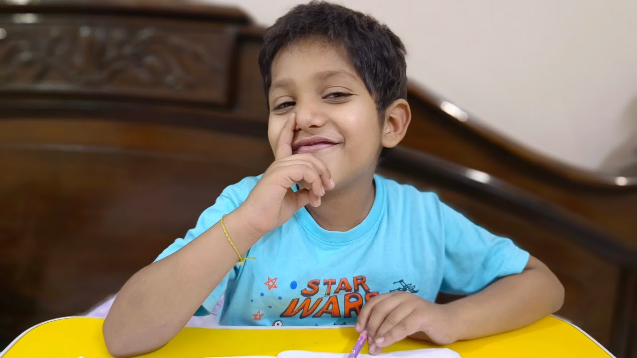 Apni praise se chinu sharma gaya😂| Mommy and Chinu Vlogss - YouTube