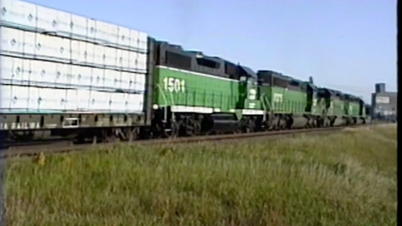 1992_09_14 BN Glyndon & Hawley MN SD40 GP28M - YouTube