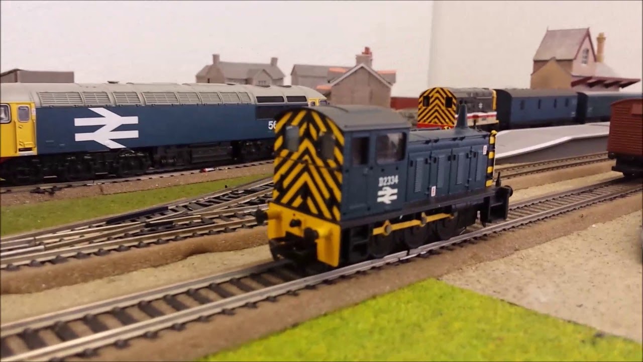 Bachmann 31-336 BR Class 04 Diesel Shunter No. D2334 BR Blue B22484 ...