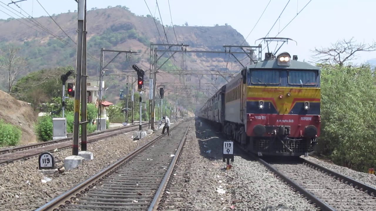 11025 Bhusaval Pune express crossing Monkey Hill KYN WCAM3 #21891 - YouTube