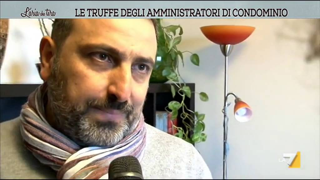 Le truffe degli amministratori di condominio - YouTube