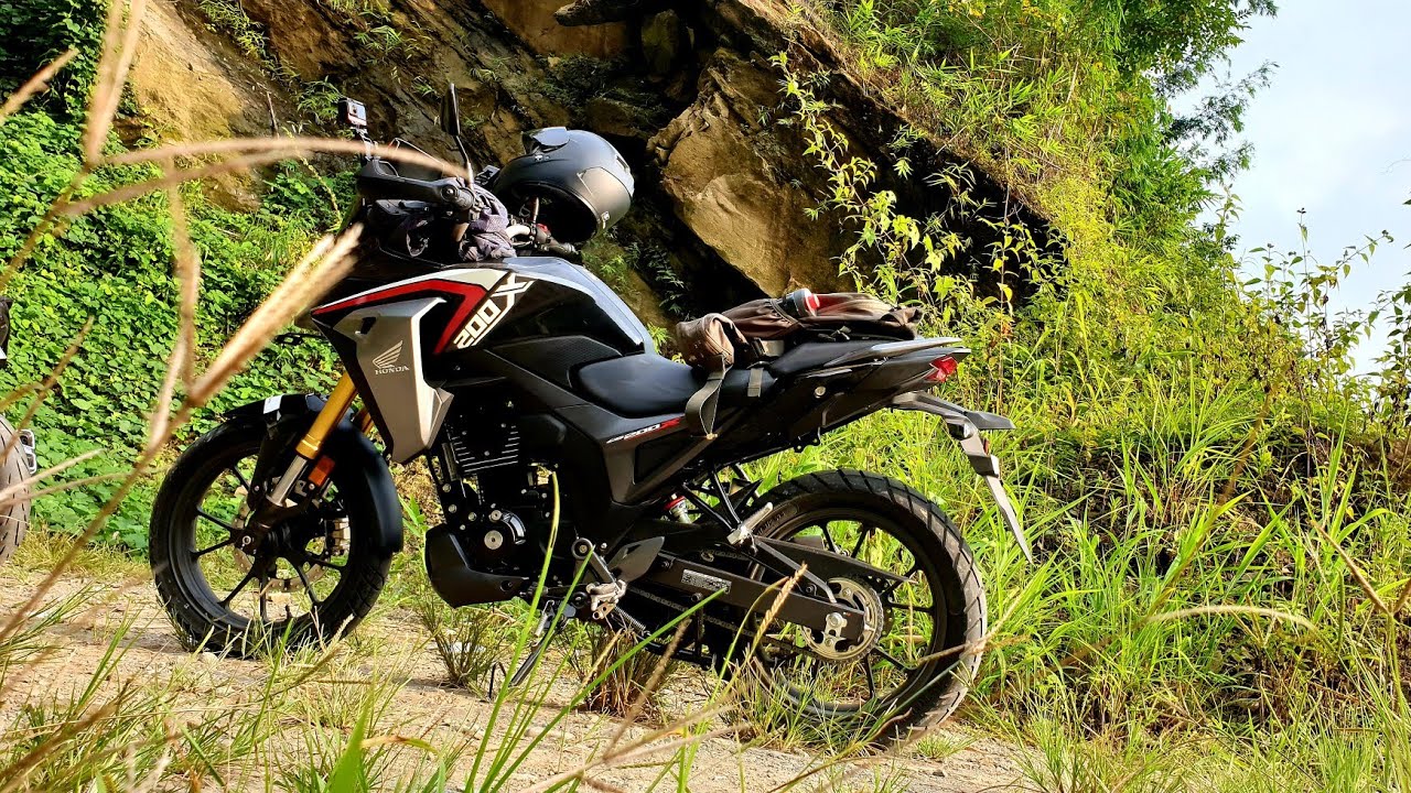Honda CB 200X First Ride - YouTube