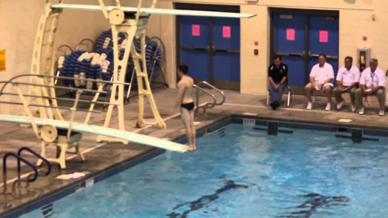 Dillon Keeler does an Inward Dive, Pike position. - YouTube