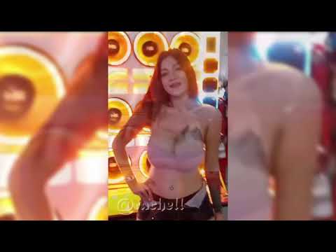 Hot dj minum cucu  mama