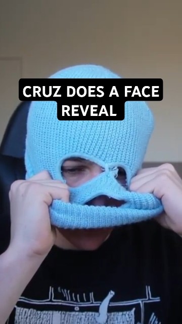 Cruz does a face reveal #shorts #clips - YouTube