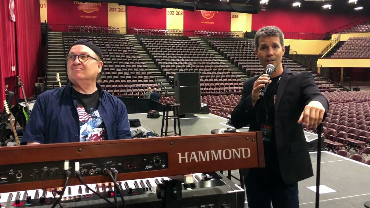 Craig Cady sings "God Bless America" - YouTube