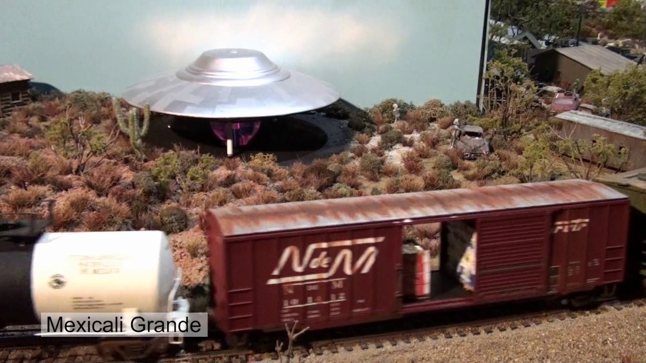2017 Moose Jaw Thunder Creek Model Train Show - YouTube