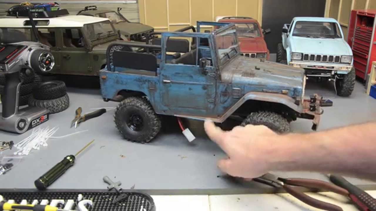 Finally Driving the RC4wd Land Cruiser - YouTube