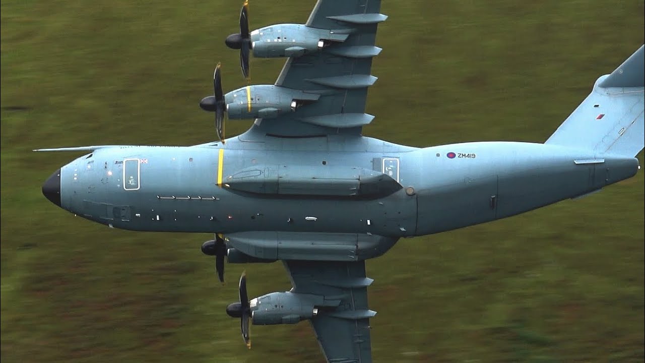 RAF A400M MACH LOOP AMAZING LOW LEVEL - 29/8/24 4K - YouTube
