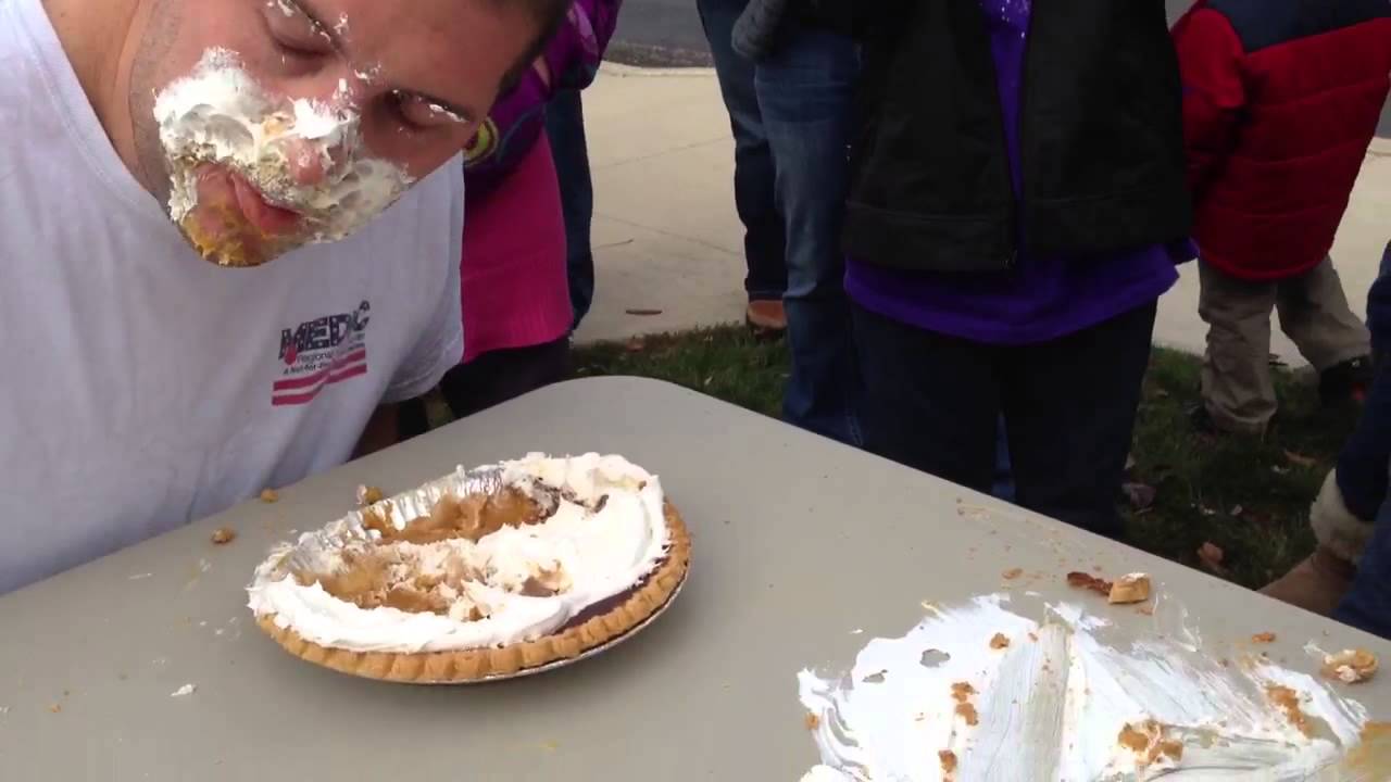 PWC pumpkin pie eating contest harvest festival 2012 Adults - YouTube